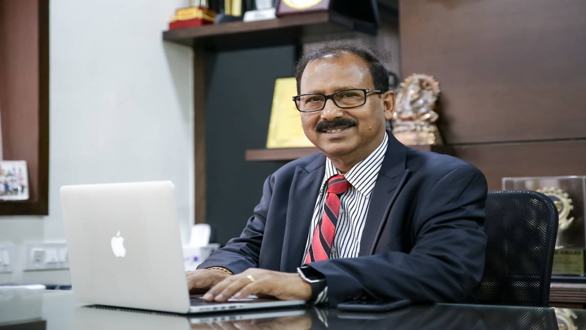 Meet Subhasish Chakraborty, the founder of DTDC – He sold his mother’s ...