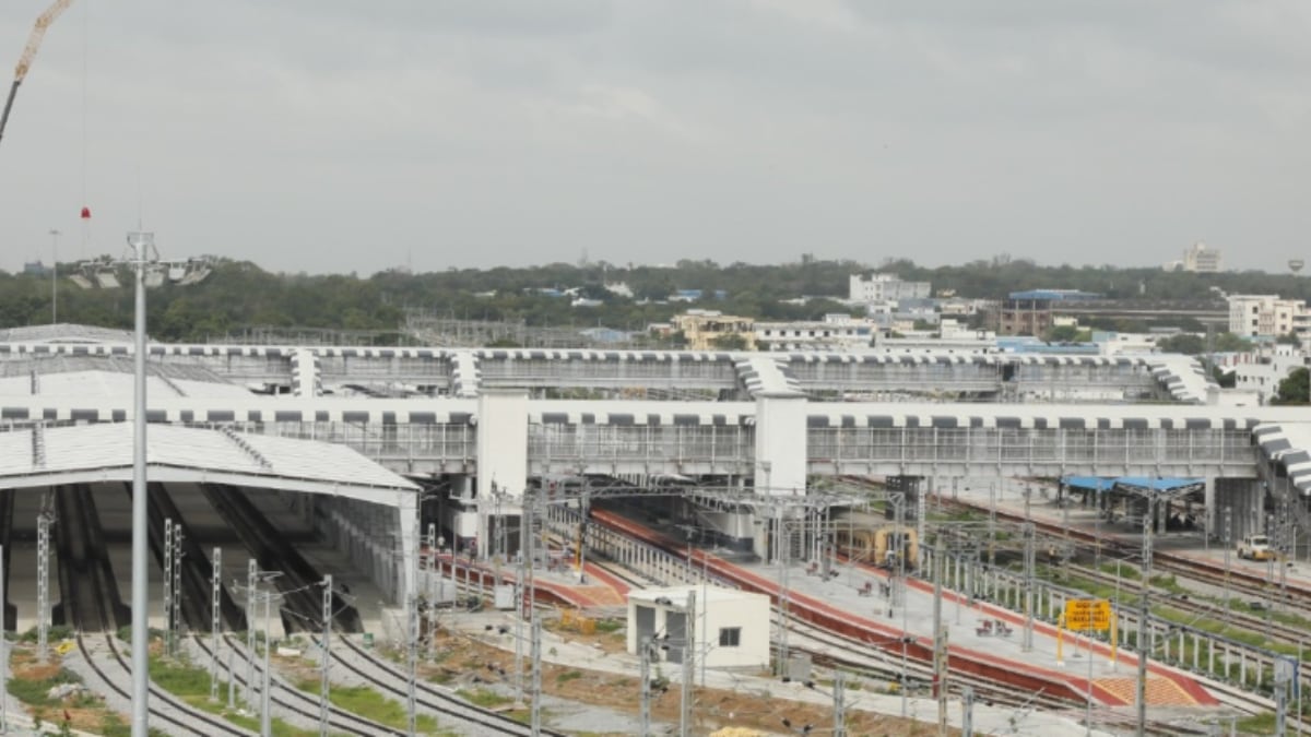 Indian Railways: Development work at Charlapalli Satellite Terminal ...