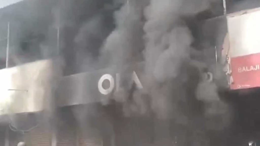 Angry Ola customer burns showroom — Here’s what actually happened ...