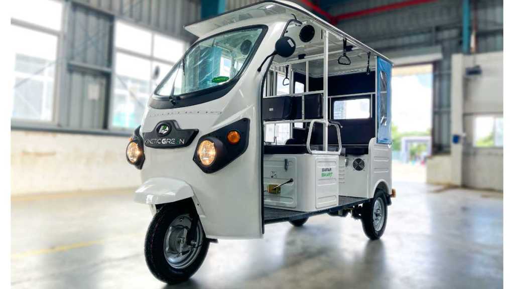Kinetic Green launches limited edition Safar Smart electric three ...