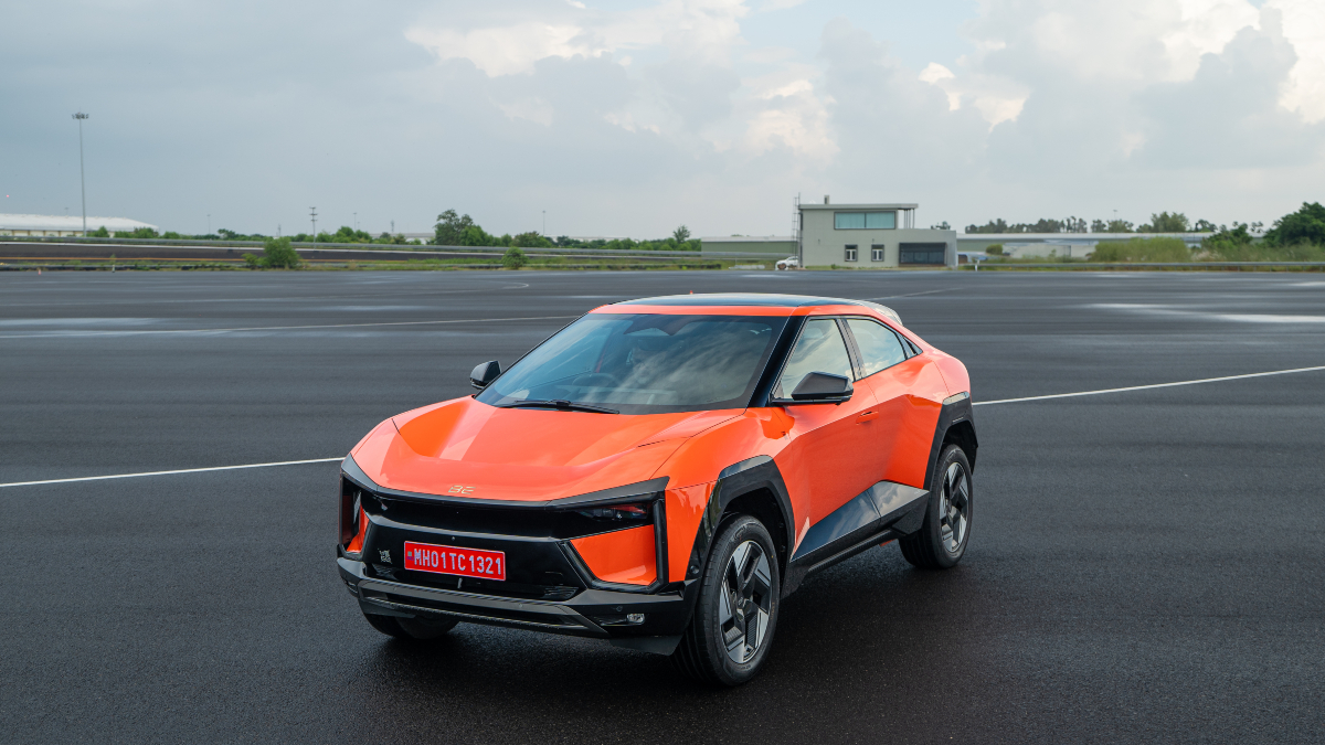 Mahindra XUV 3XO hybrid on cards, debut in 2026 - Car News | The ...