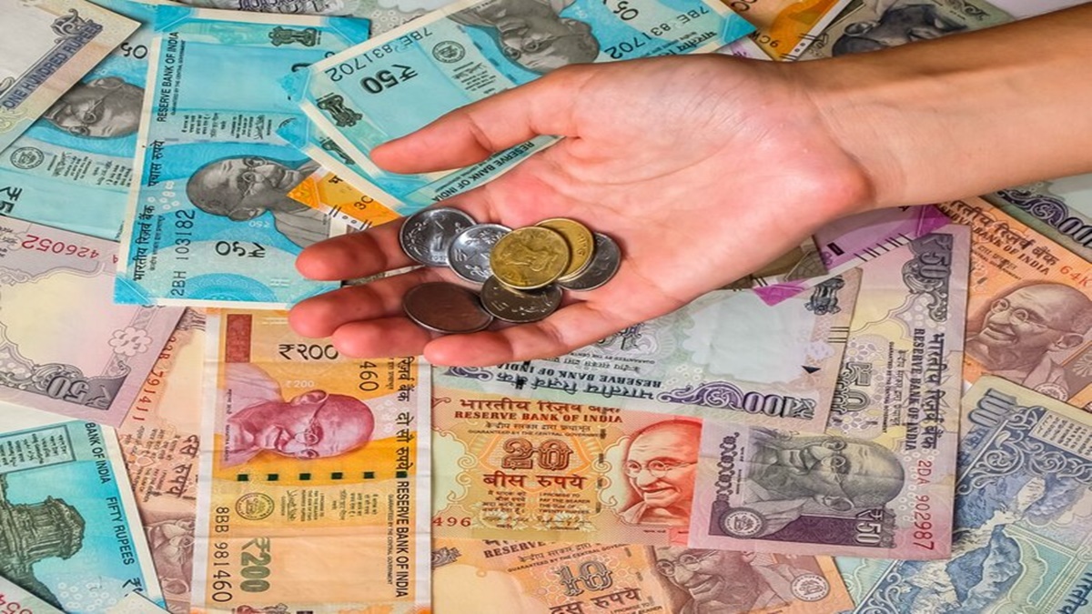 Sharp 96 per cent drop in currency F&O trading volumes - Market News ...