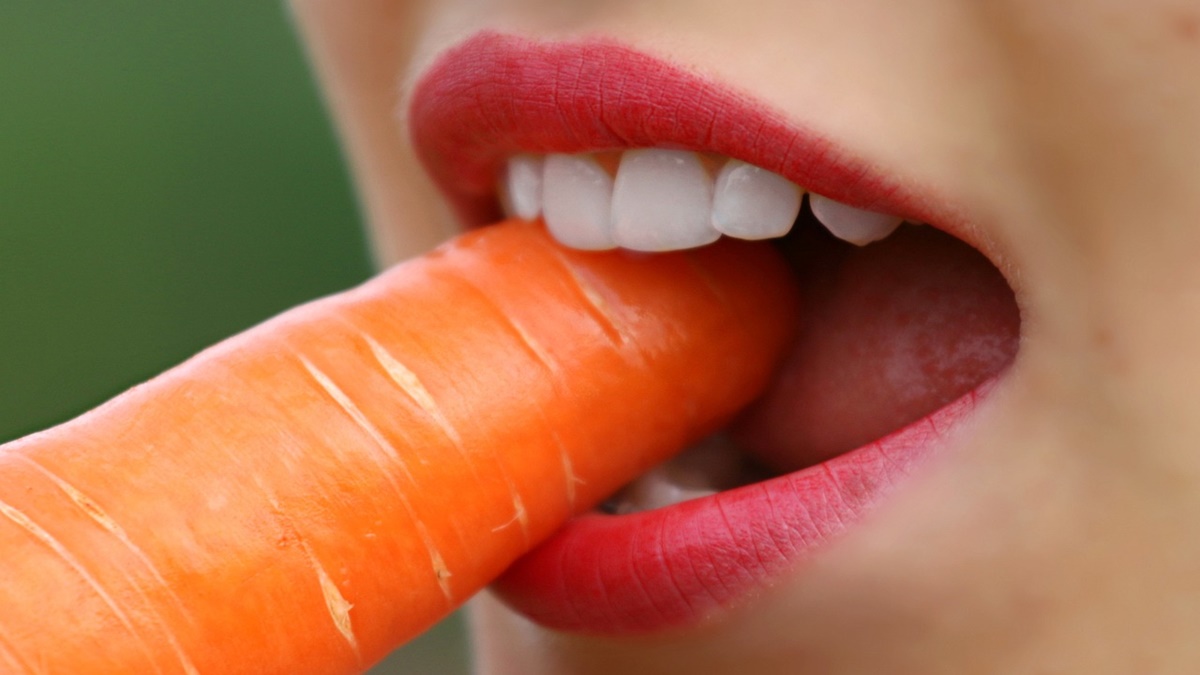 Which snacks damage your teeth the most? - Life News | The Financial ...