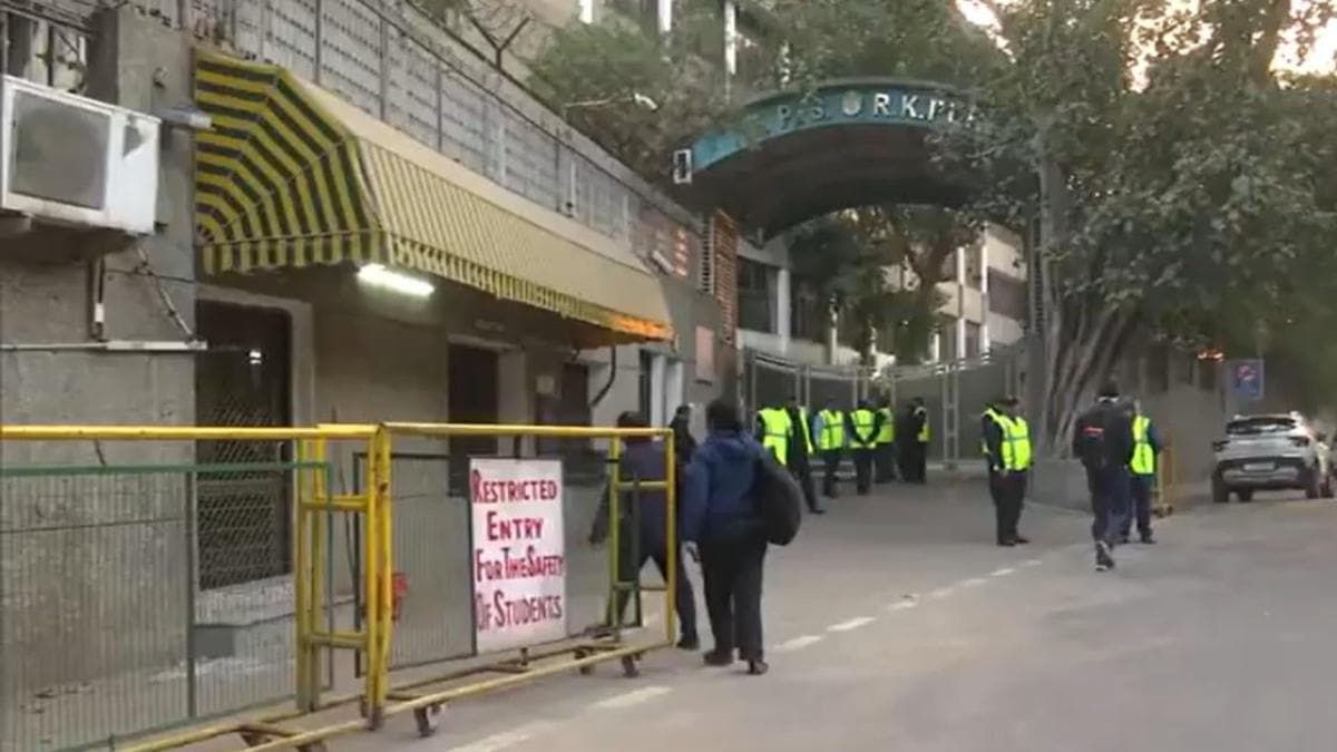 DPS RK Puram, GD Goenka receive bomb threats via email; students sent ...