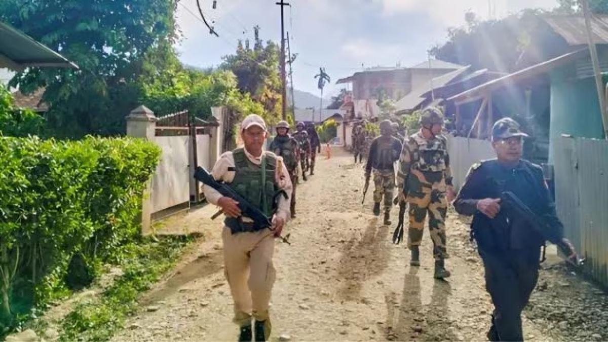 Manipur: Kuki militants attack on Meitei villages, local TV journalist ...