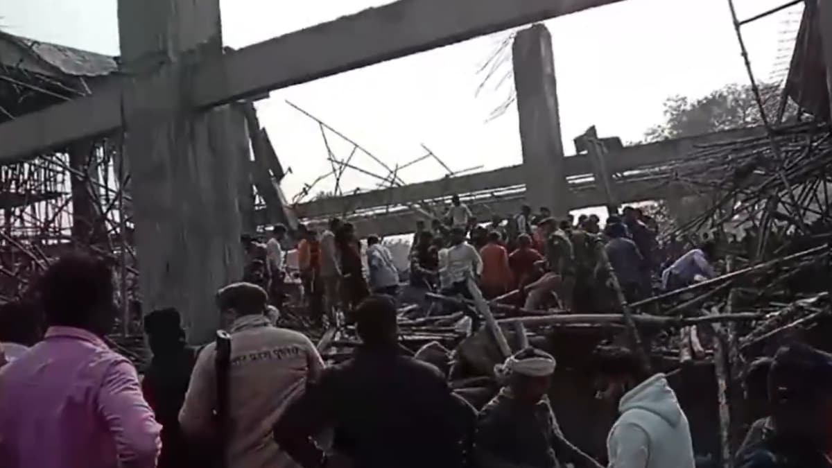 Kannauj Railway Station mishap: Several workers feared trapped in under ...