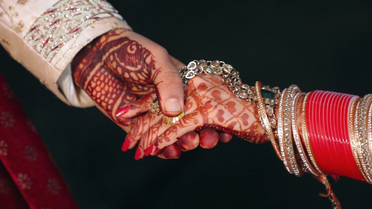 Hashtags, filters, and shaadi goals: As social media takes over Indian ...