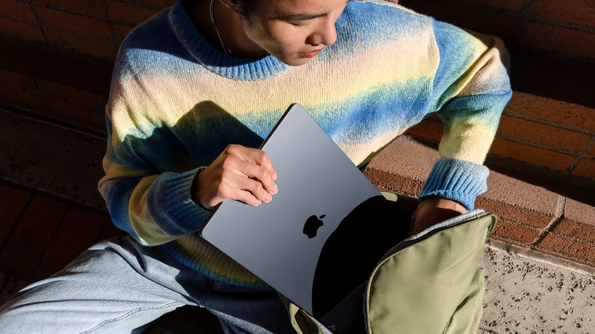 This Indian buys MacBook Pro from Vietnam, enjoys vacation, and still ...