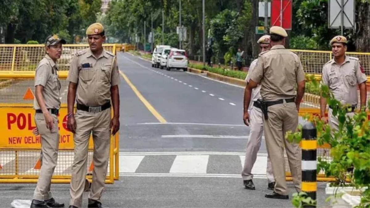 Twin bomb threats trigger panic in Delhi and Chandigarh; government buildings evacuated, probe ...