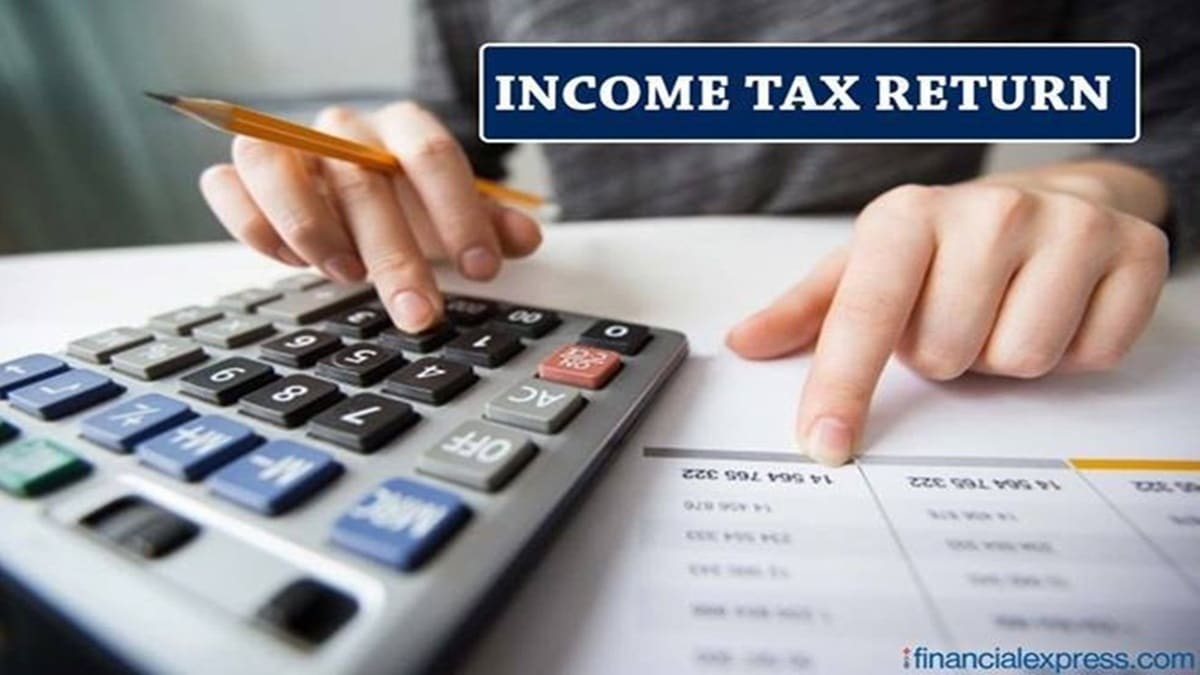 ITR-1 Form Sahaj simplified for salaried individuals, pensioners: Step ...
