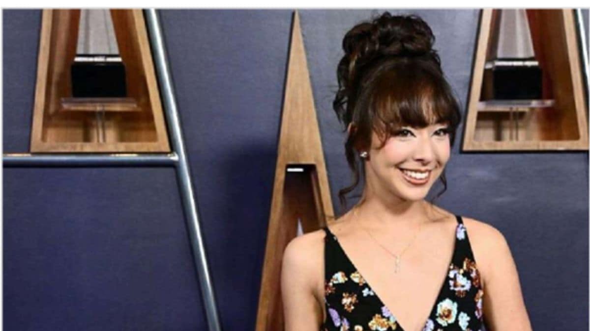 Modern Family actress Audrey Anderson-Emmons, aka Lily, comes out as ...