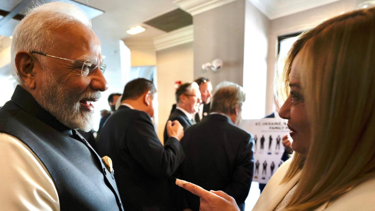 Meloni-PM Modi moment: PM Modi reunites with Italy's Meloni at G7 ...
