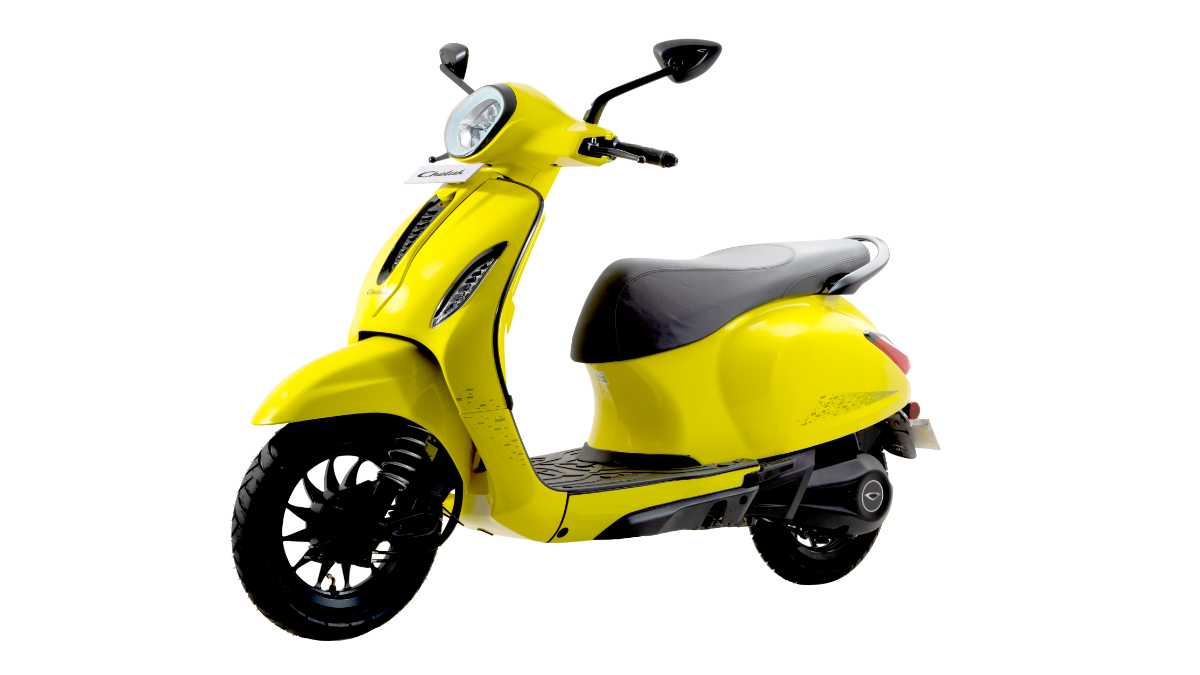 Bajaj replaces Chetak 2903 with smarter Chetak 3001 - Bike News | The ...