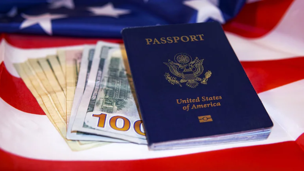 F-1 visa applicant gets 221g white slip, sparks discussion on Reddit ...