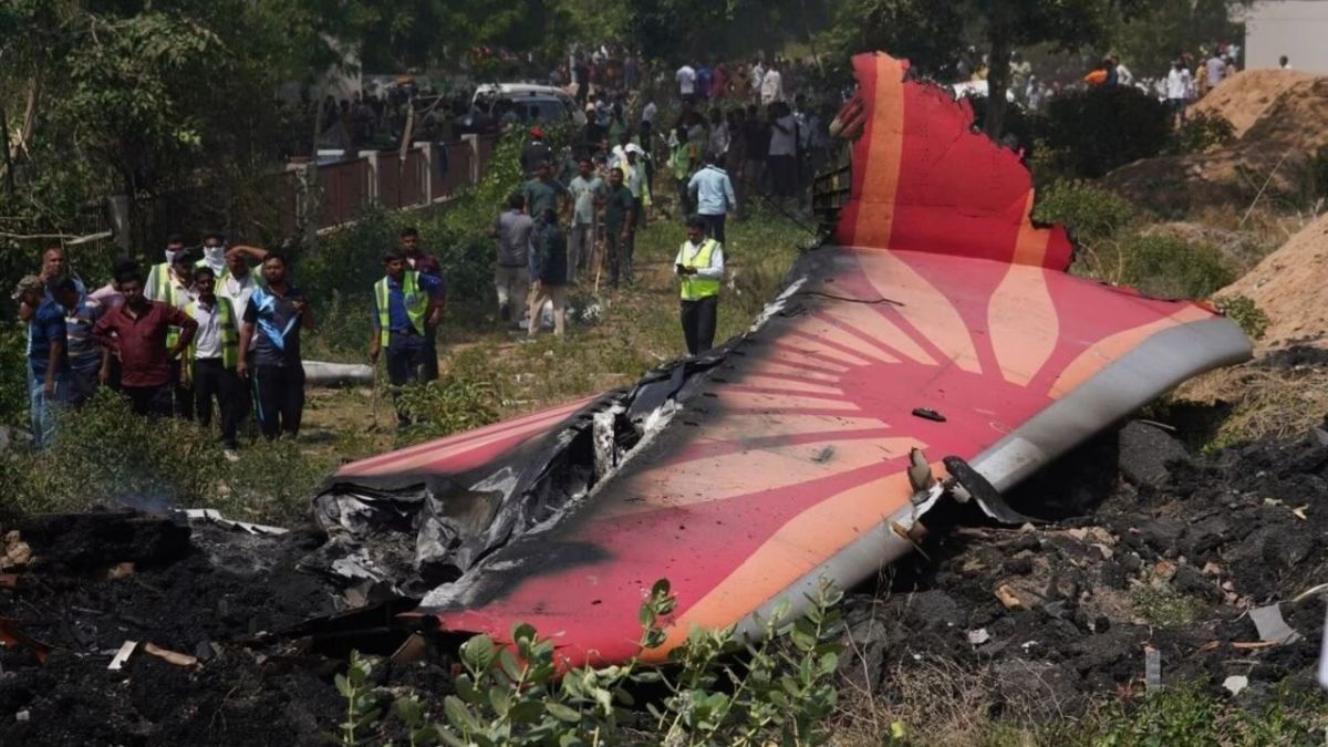 Indian pilots’ body sues WSJ, reuters for blaming AI171 pilots without ...