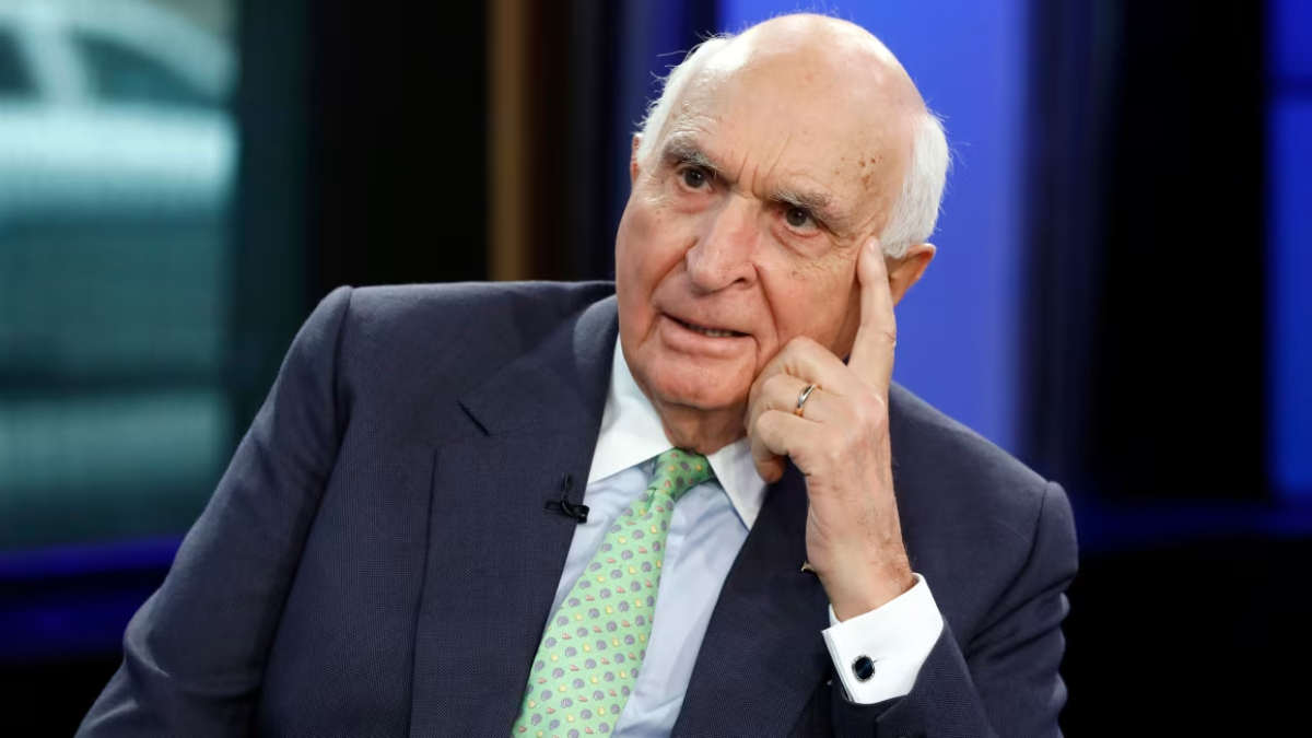 Who is Ken Langone? US billionaire 'sold on' Trump, reverses stance ...
