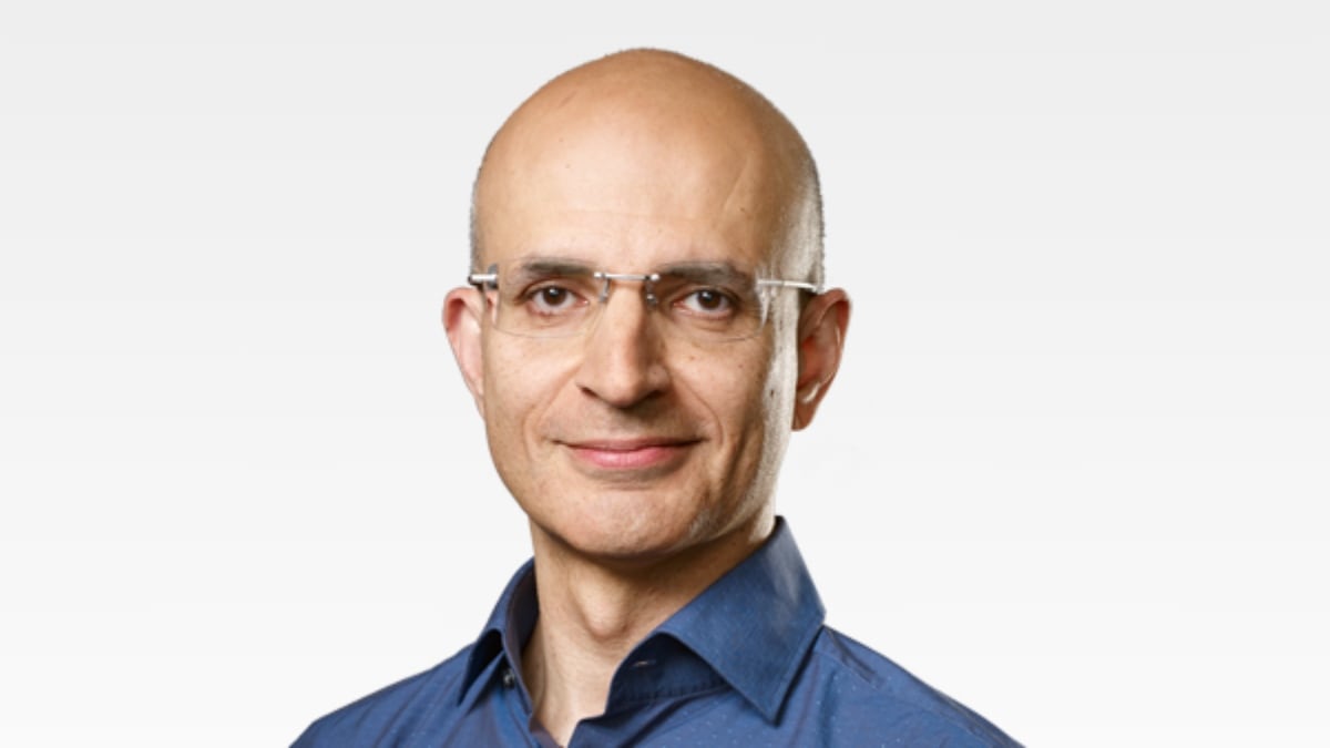 Who is Indian-origin Sabih Khan? Apple's new Chief Operating Officer ...