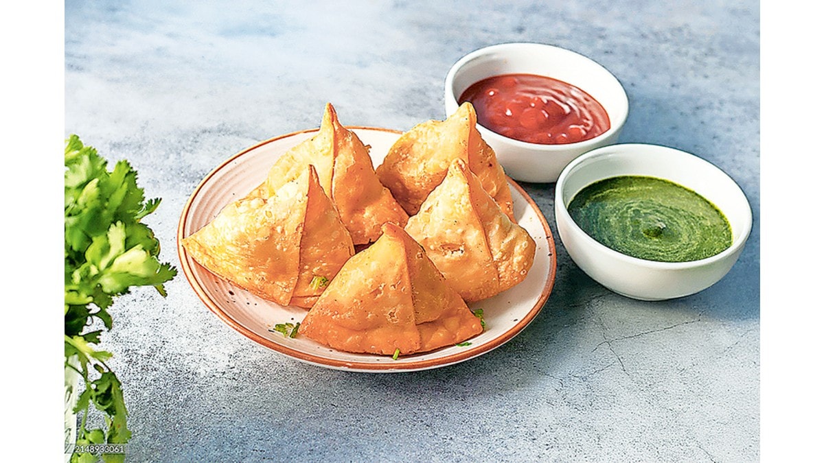 Samosa in a soup: Beware of calorie contents & health benefits of ...
