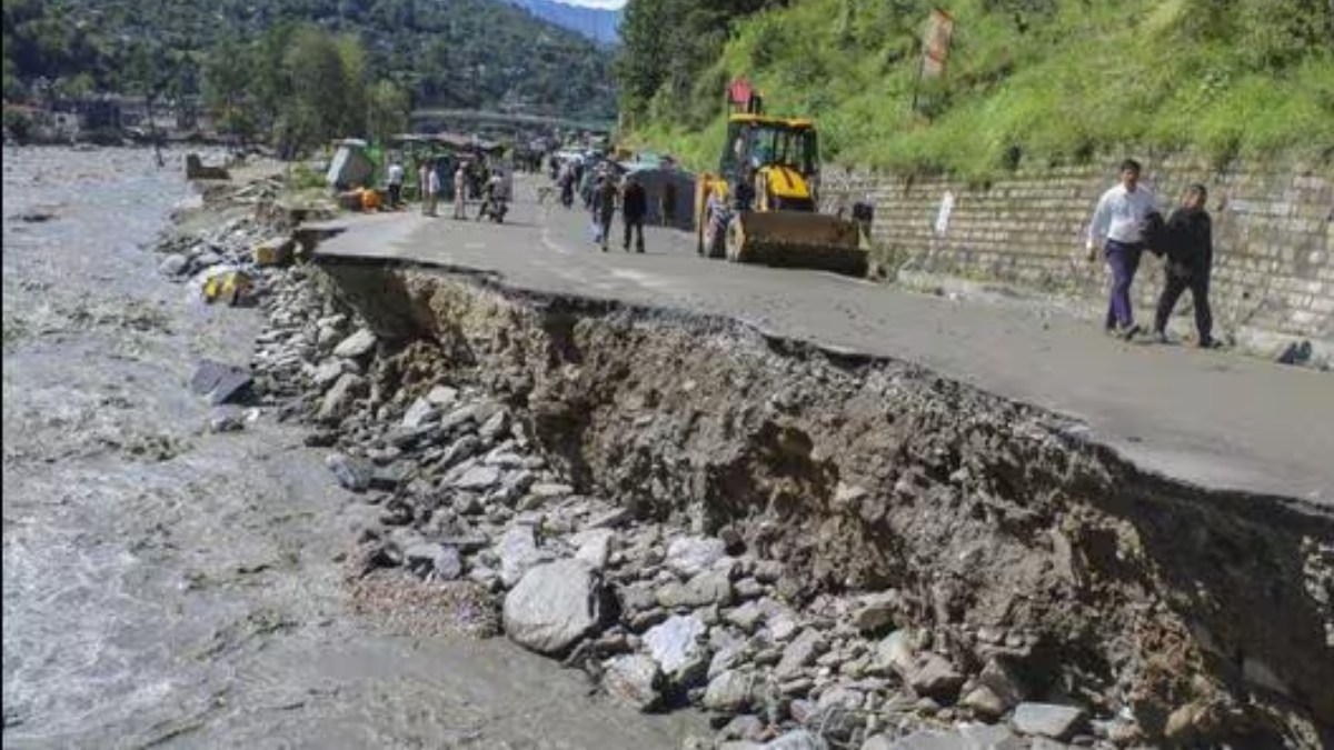 Himachal Pradesh rains: Chandigarh-Manali highway closed due to ...