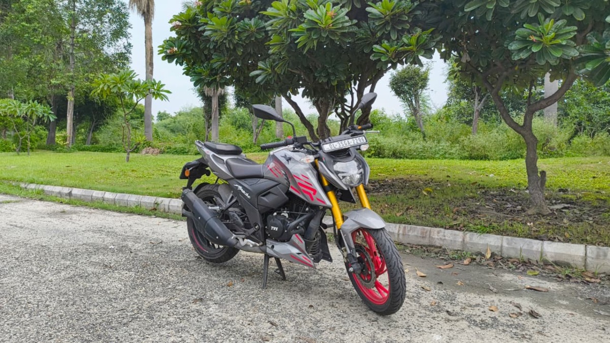 2025 TVS Apache RTR 200 4V review: Reliable, Sporty but Missing Unique ...