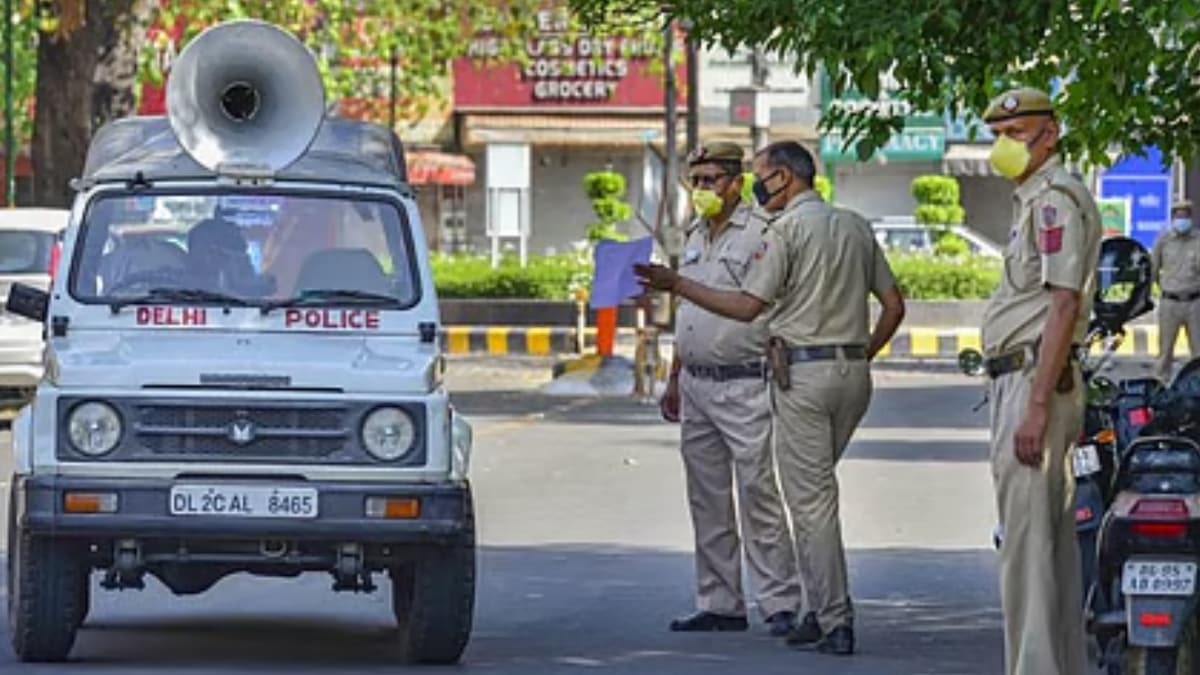 Bomb threats disrupt classes in Delhi schools; mid-term exams postponed ...