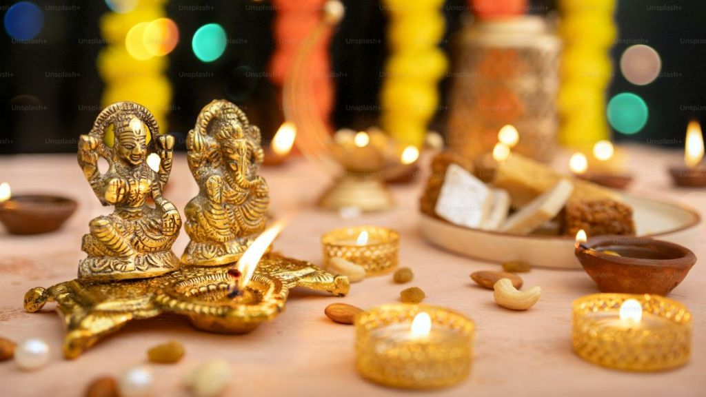 When is Diwali in your city: October 20 or 21? Know date, Lakshmi Puja ...