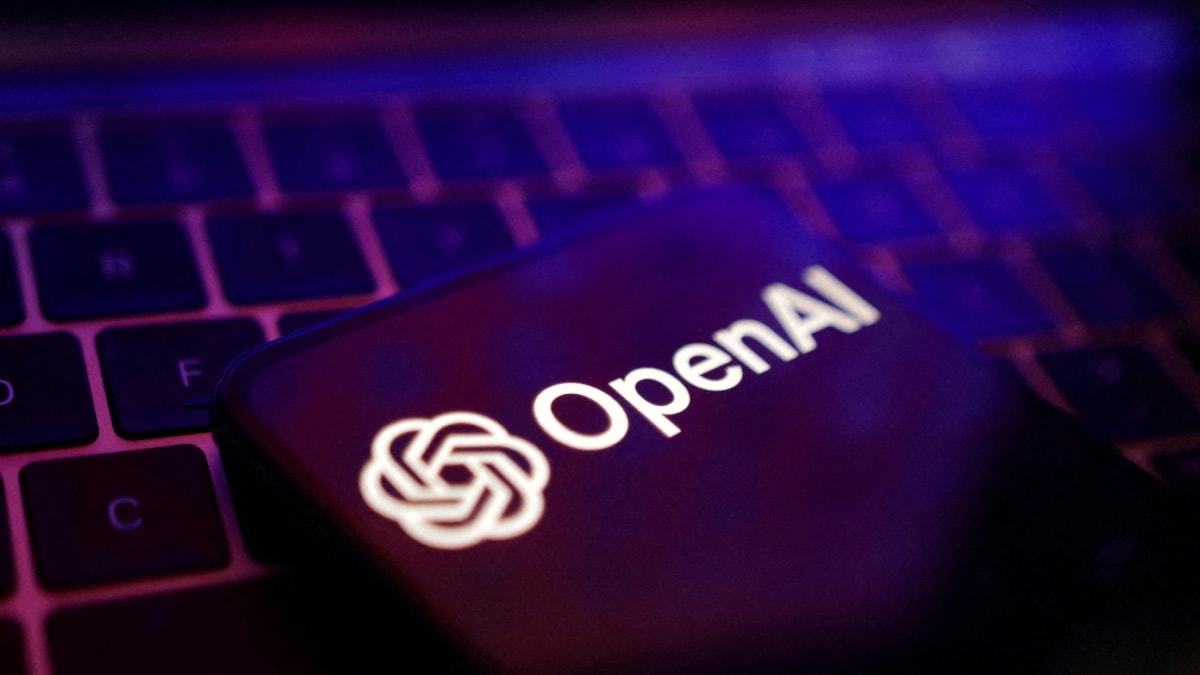 OpenAI employee warns AI will hit research jobs before engineering or ...