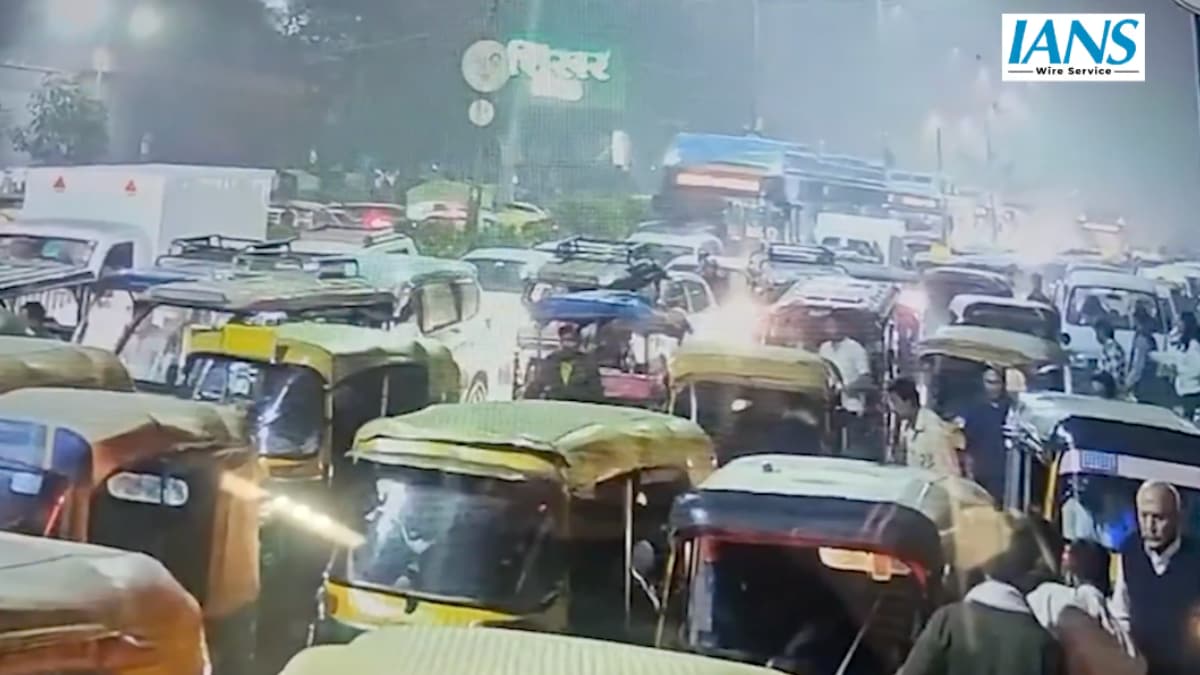 New CCTV footage shows Red Fort terror attack from close proximity ...