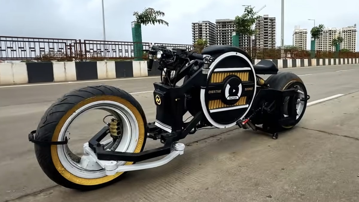 Meet Garuda, a made-in-India AI-powered driverless electric motorcycle ...