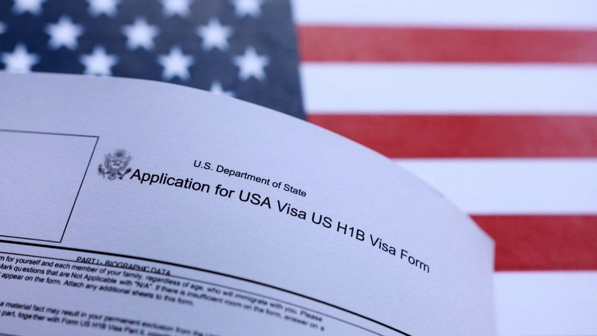 DHS moves ahead with H-1B lottery shake-up: Wage-based selection ...