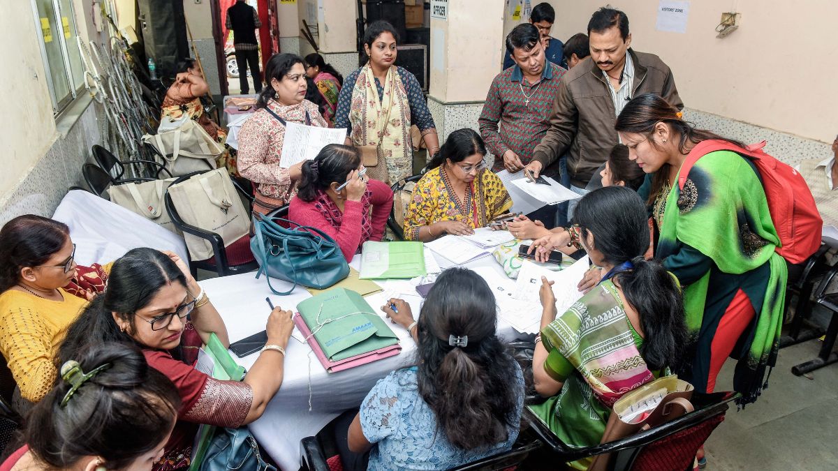 Tamil Nadu, Gujarat SIR: ECI to publish electoral draft rolls today ...