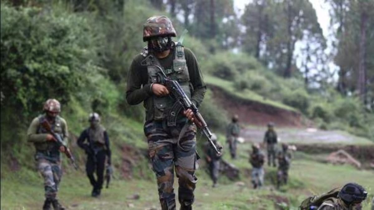 BSF foils infiltration bid along LoC, troops on alert as Pakistan ...