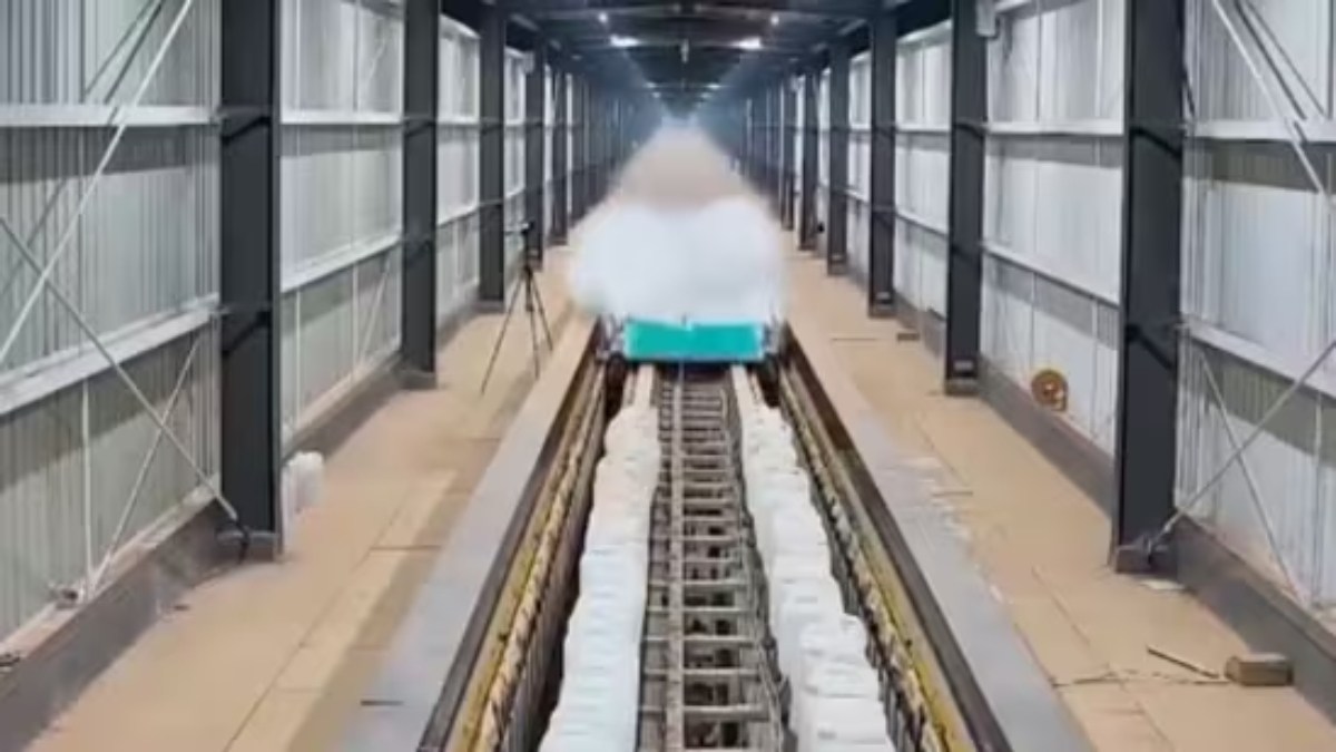 What we know about Chinese train that hit 700 kmph in 'just two seconds ...