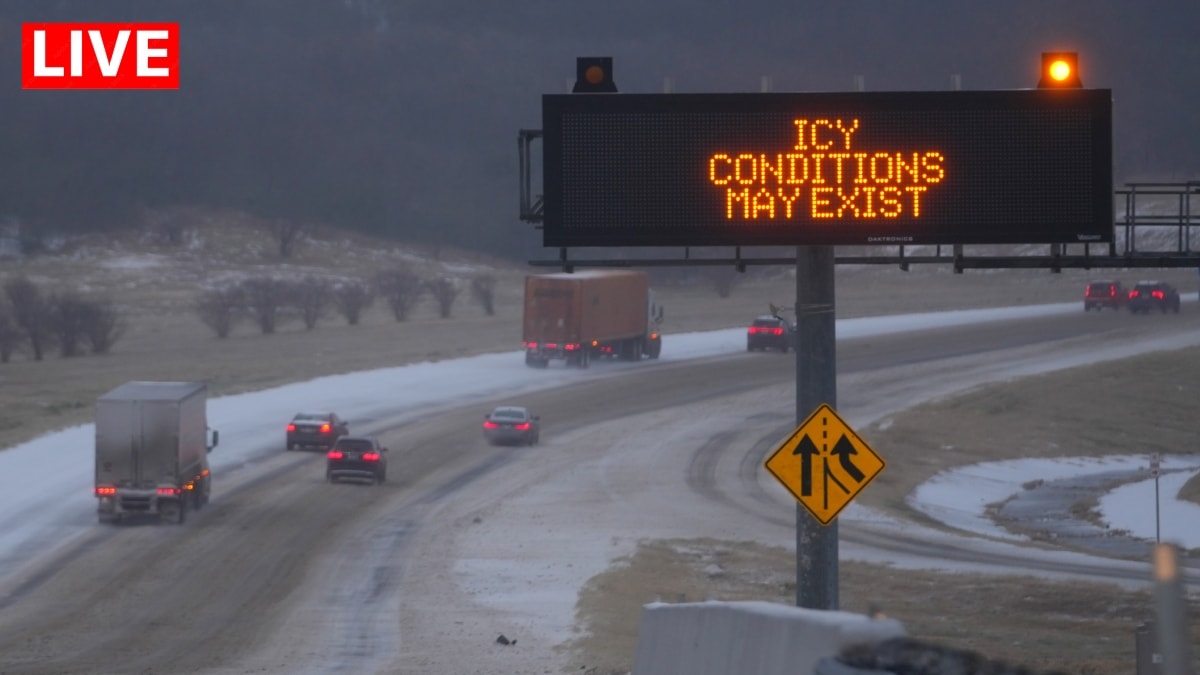 US Weather Live Updates: Viral panic shopping videos show Americans ...