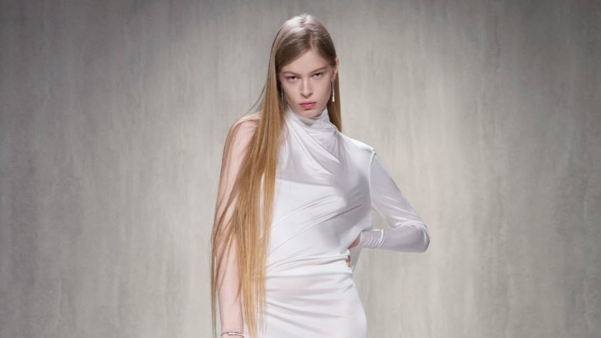 Elon Musk's eldest child walks for Gucci at Milan Fashion Week - Meet ...