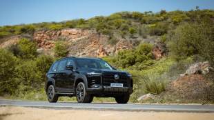 MG Majestor Review: Can this tech-heavy SUV finally dethrone the Toyota ...