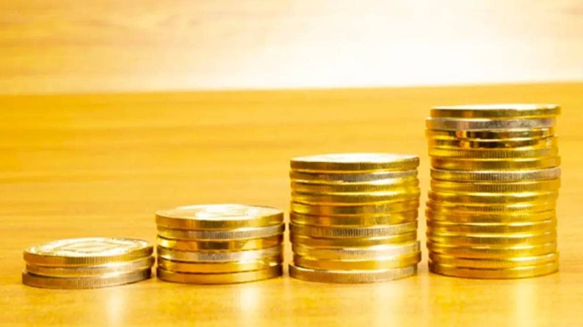 Gold price under pressure as US Fed rate hike expectations rise: Is ...