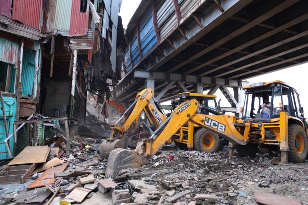 Big demolition drive in Mumbai: Multiple slums, unauthorised structures ...