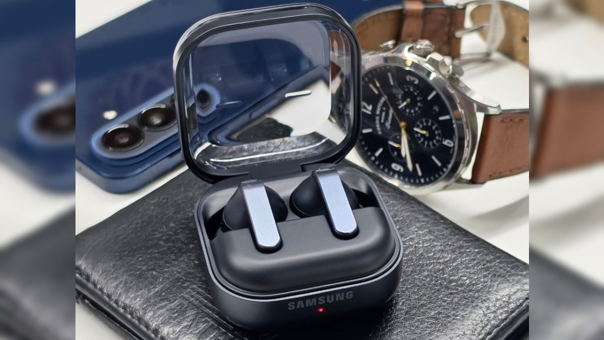 I tried the Samsung Galaxy Buds 4 Pro for a month: Here’s my full ...