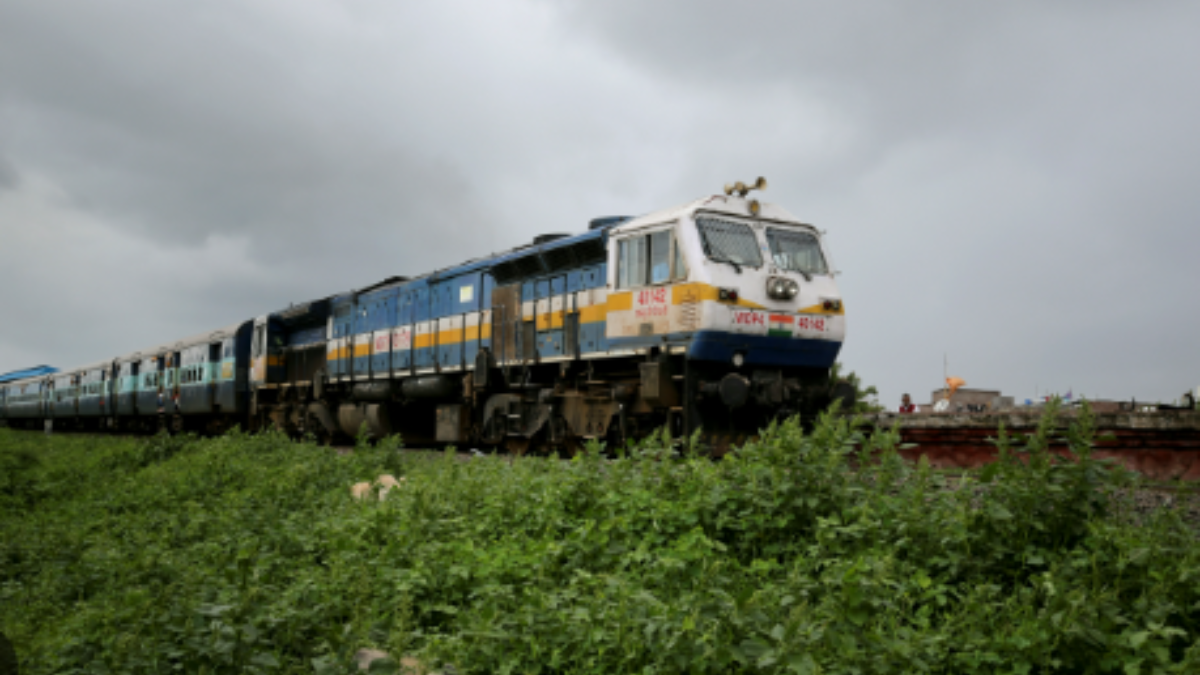 Gujarat-Rajasthan gets direct train connectivity from Sabarmati to ...