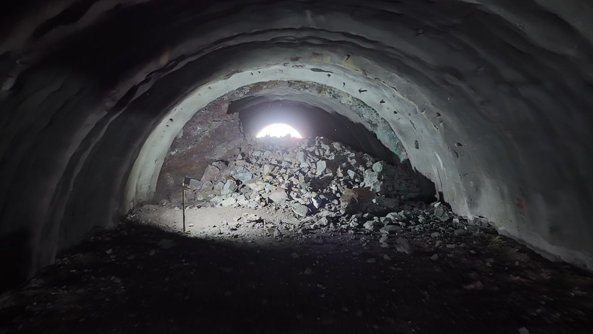 Three mountain tunnels in five months: Mumbai-Ahmedabad Bullet Train ...